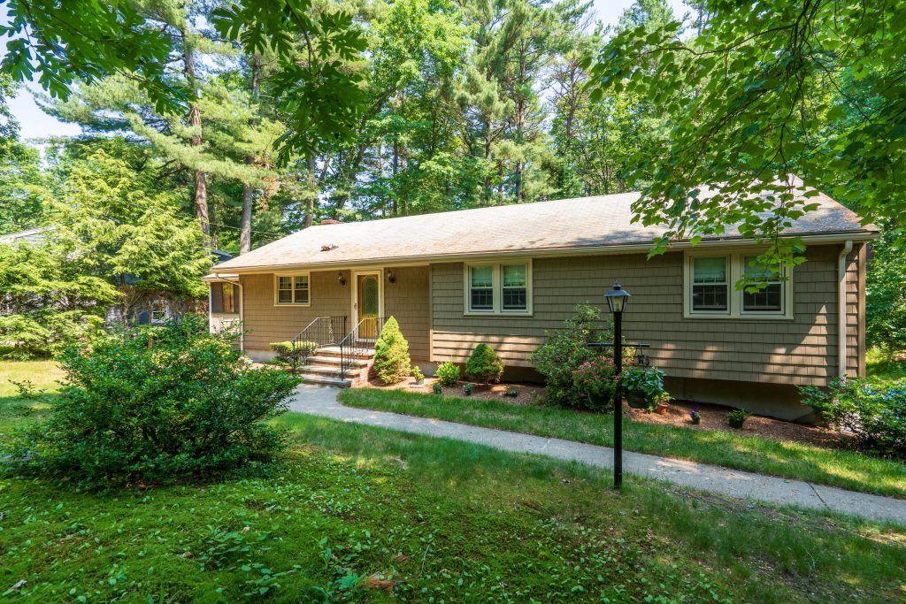 Westwood MA Real Estate Agents | The Jowdy Group | Josepha & Alex Jowdy